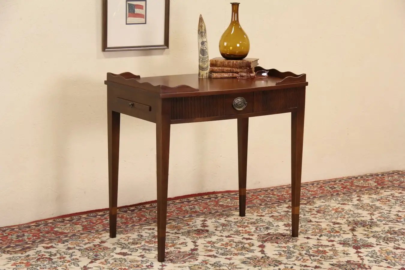 Kittinger Signed Vintage Mahogany Tea or End Table