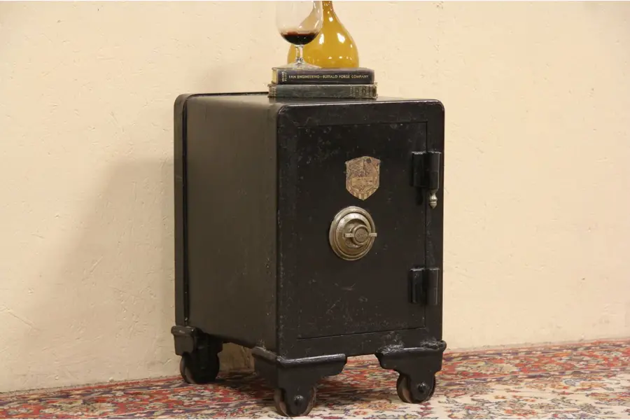 Victor 1904 Antique Cast Iron Combination Safe