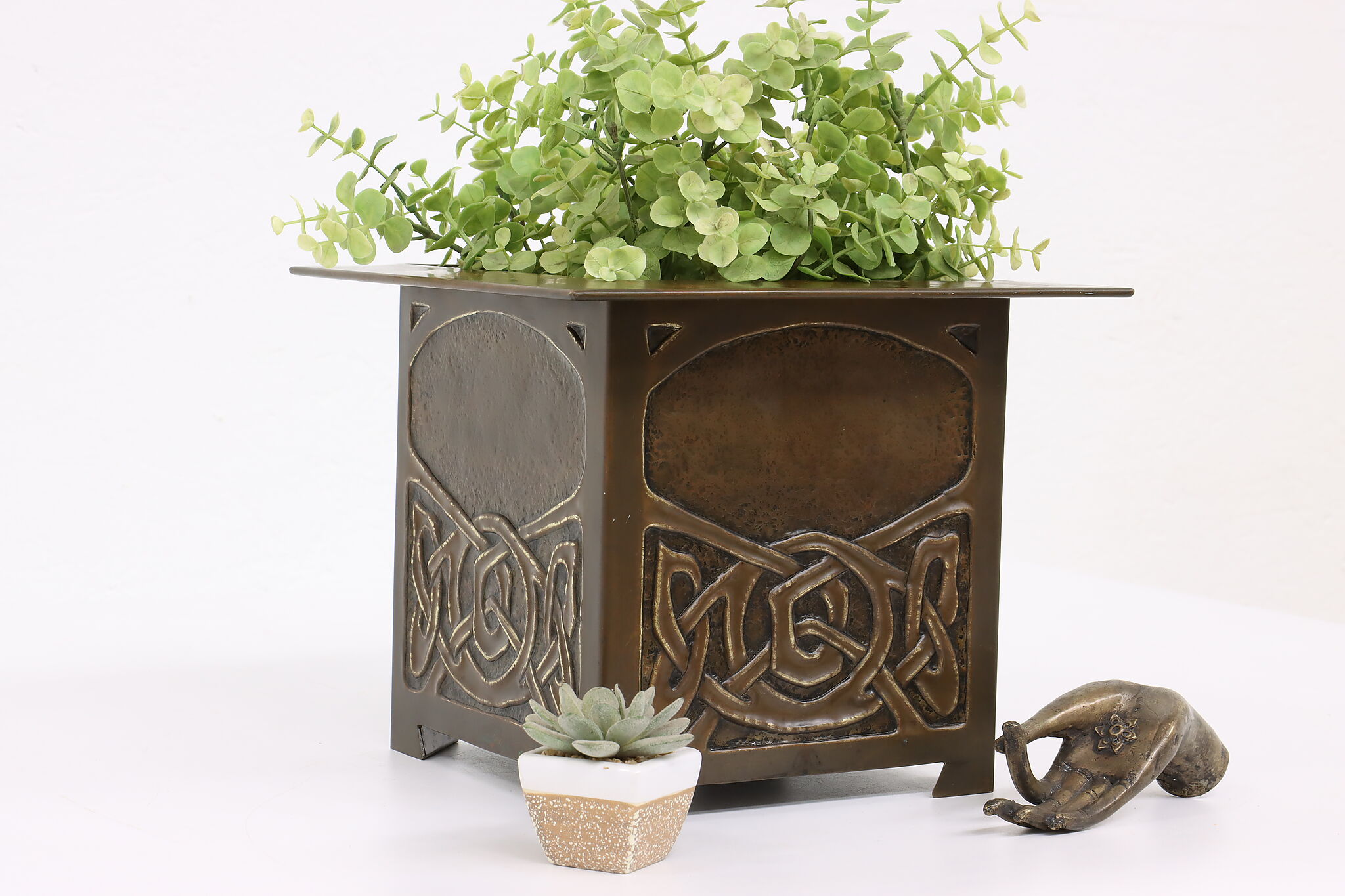 Arts & Crafts Antique Copper Planter, Kindling Box Attributed to Gilmour