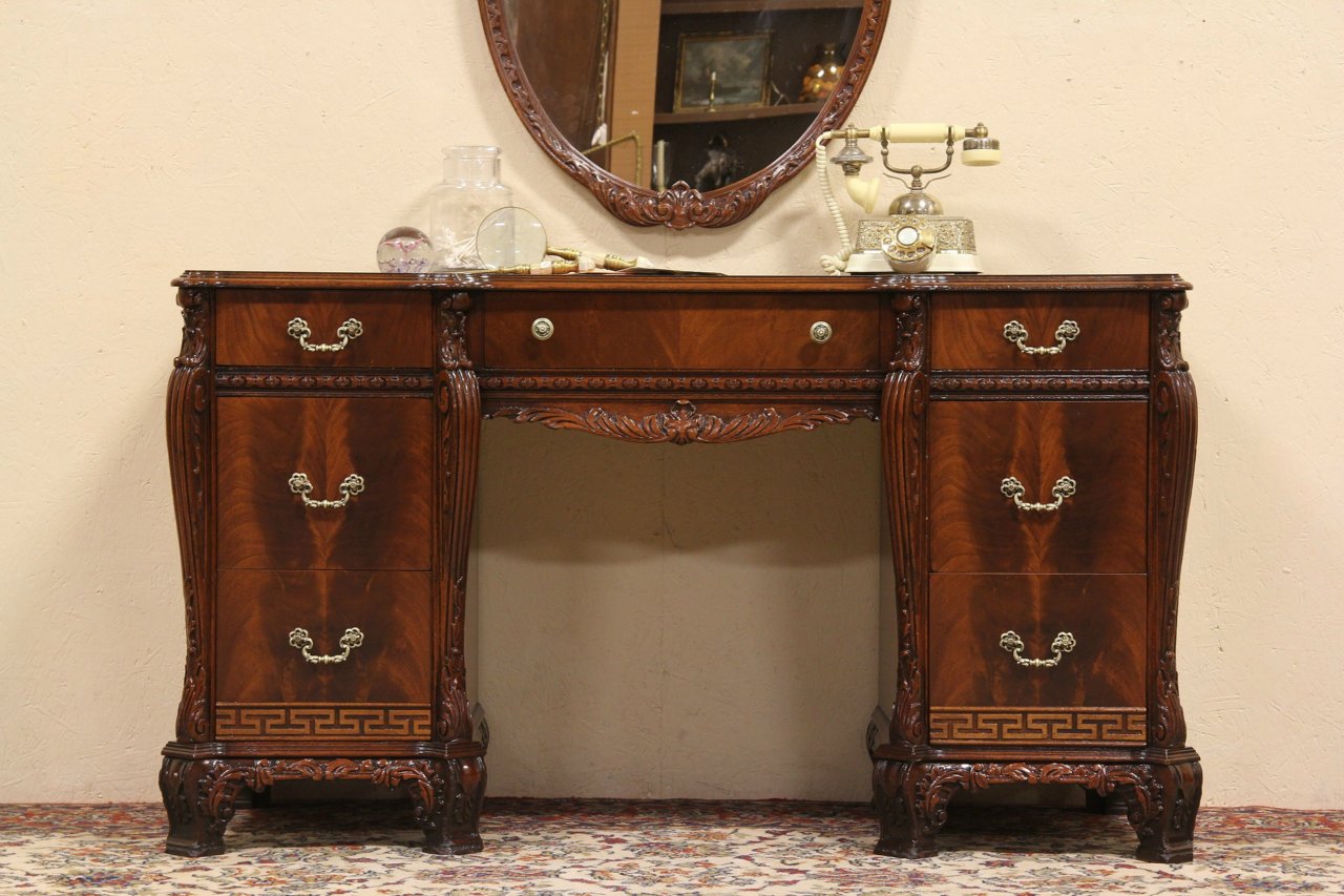 Georgian Vintage Dressing Table, Vanity or Desk