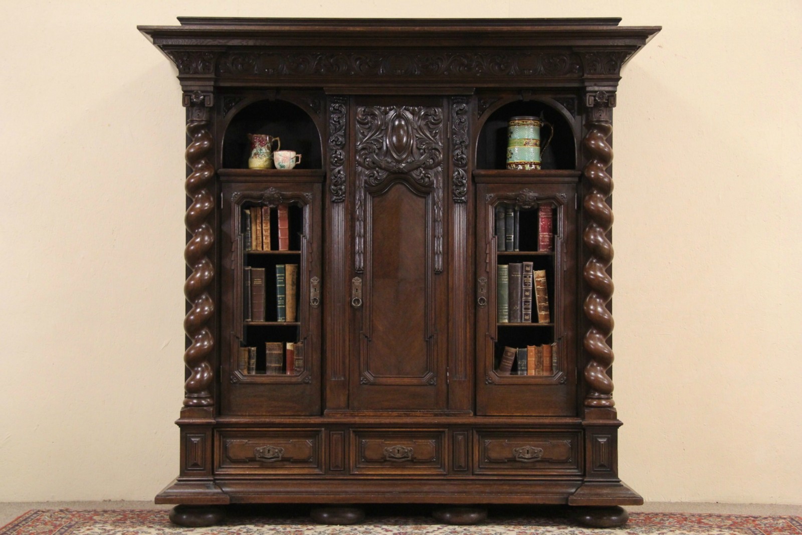 German Renaissance Carved Oak 1910 Antique Bookcase, Spiral Columns