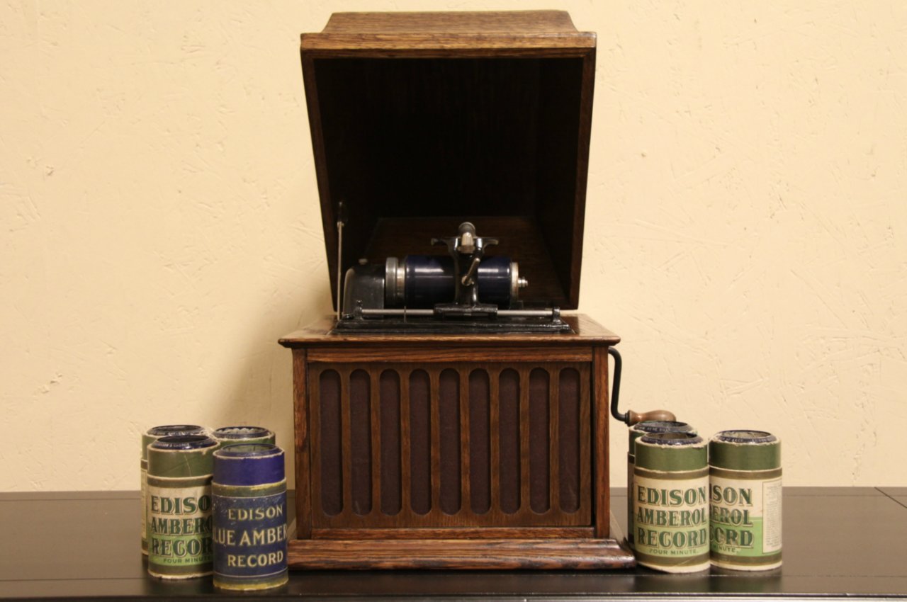 Edison Amberola Antique Oak Cylinder Phonograph