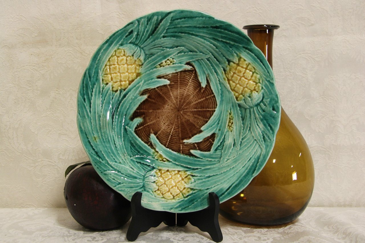 Majolica 1880 Antique Hand Painted Pottery Pineapple Plate