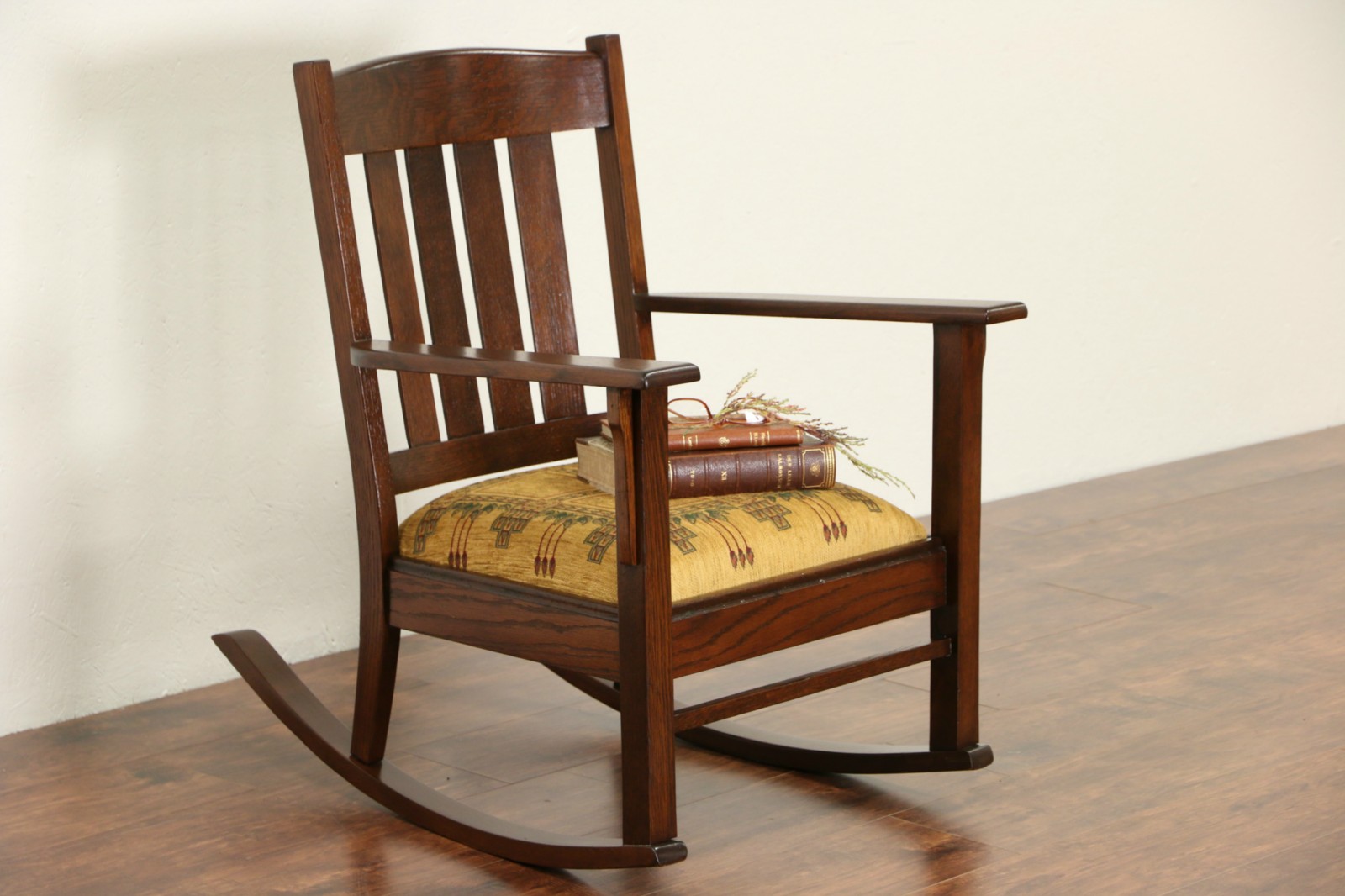 Arts & Crafts Mission Oak 1905 Antique Craftsman Rocking Chair or Rocker