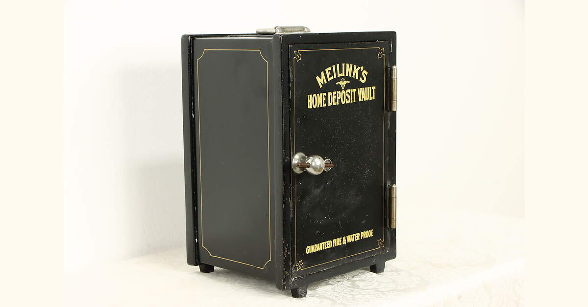 Small Antique Safe, Original Pinstriping, Meilinks Toledo