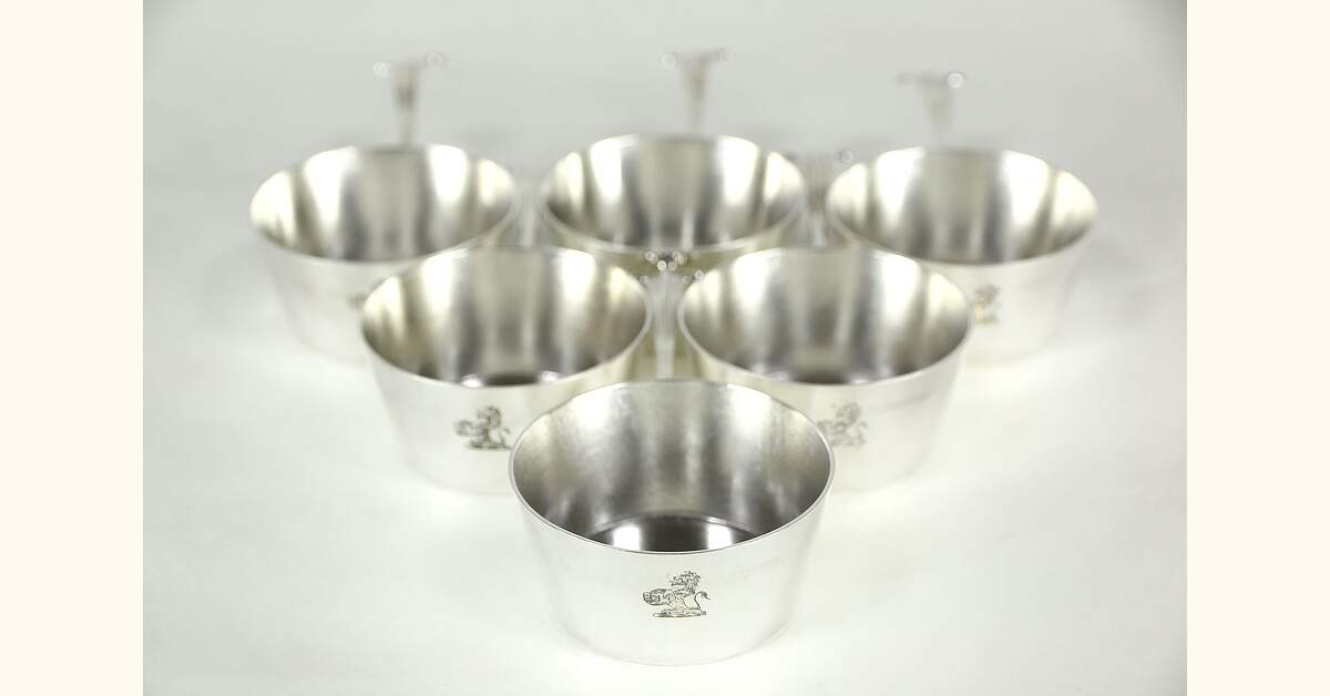 Set of 6 English Silverplate Individual Butter or Saucier Serving Cups