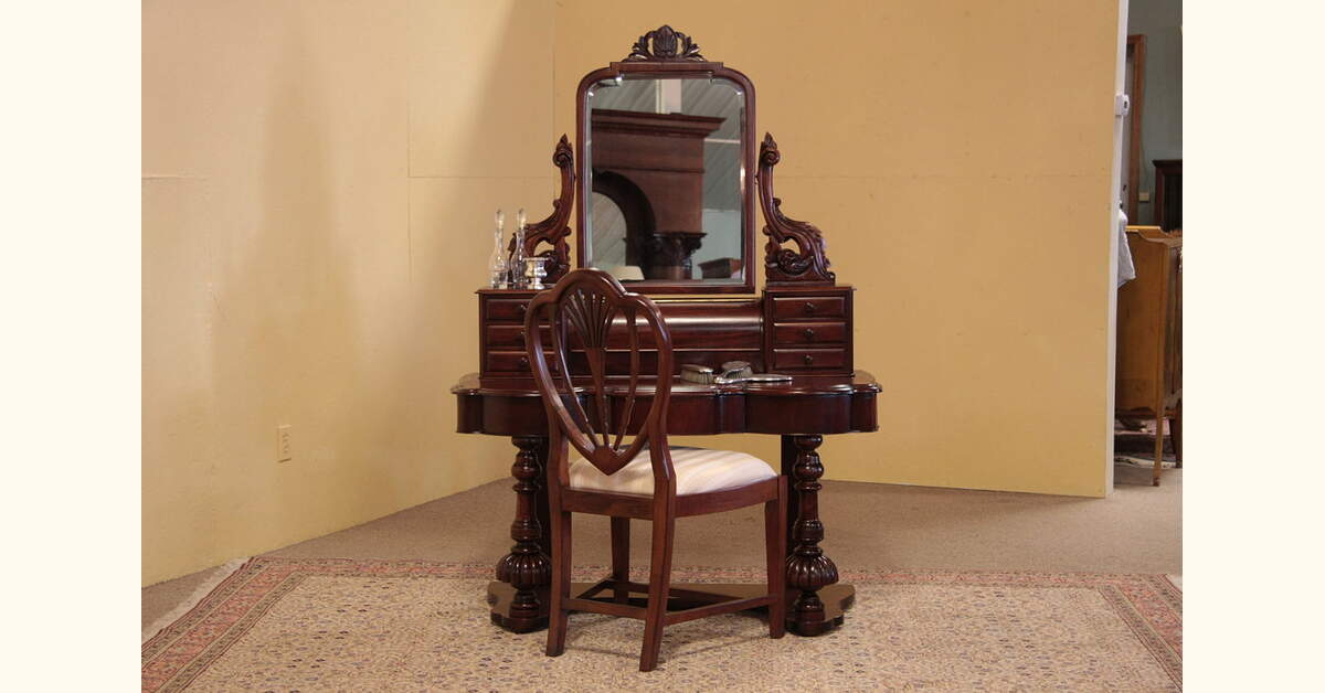 Victorian Antique Dressing Table Desk or Vanity