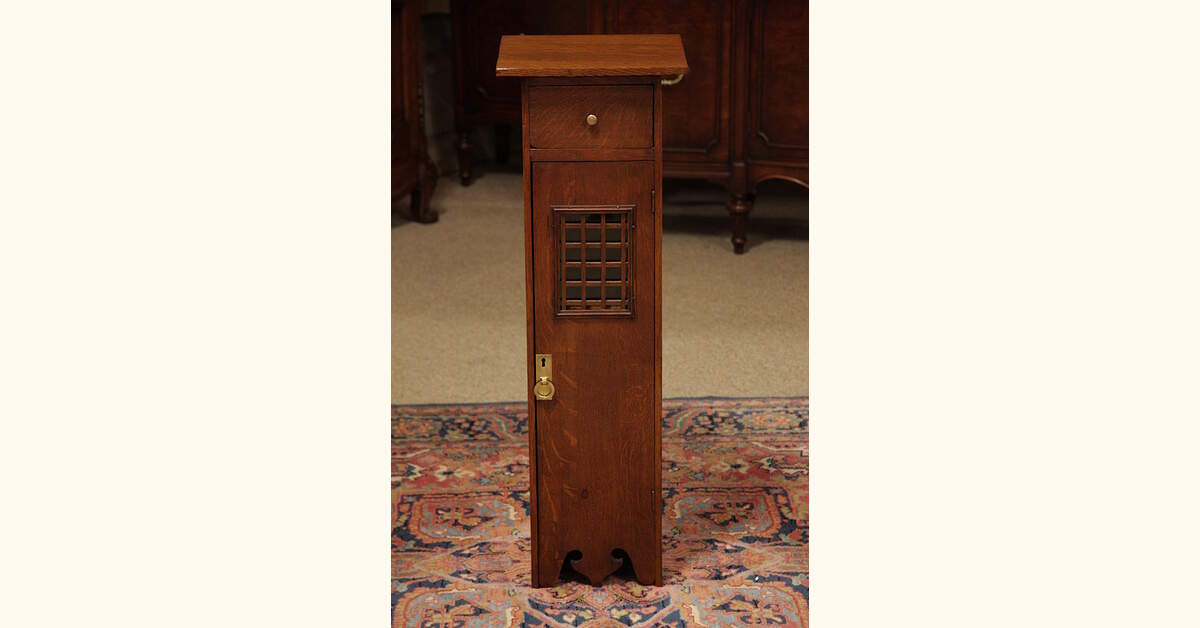 Arts & Crafts Mission Oak 1900's Smoking Stand