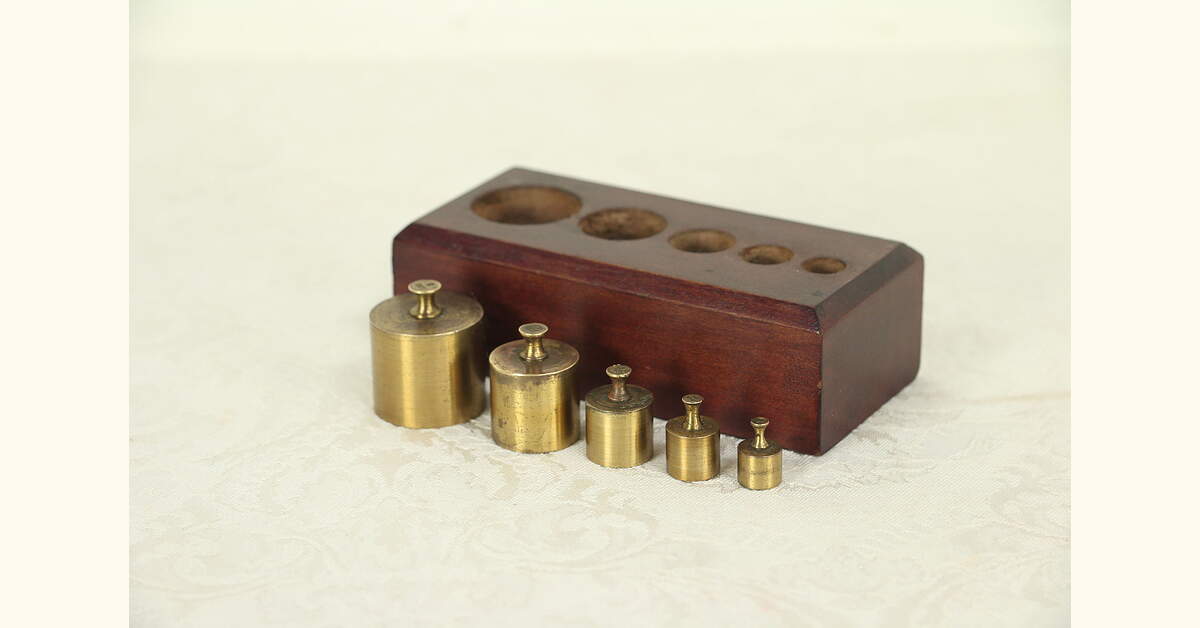 Set of 5 Antique Brass Scale Weight Set, 5-100 Grams, Case