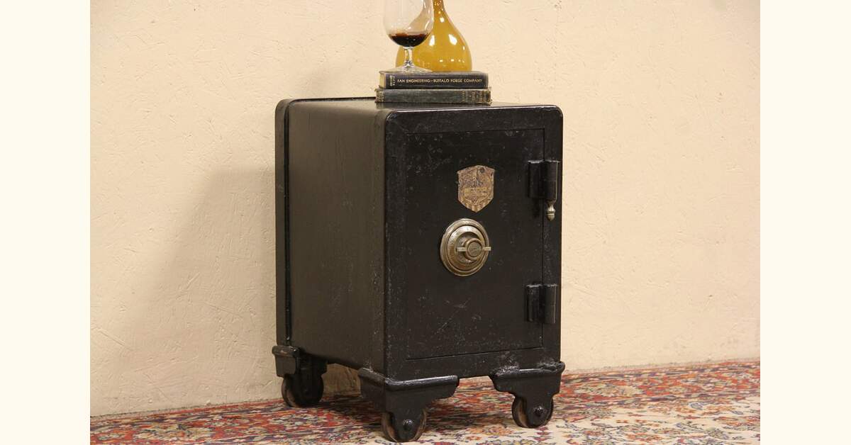 Victor 1904 Antique Cast Iron Combination Safe