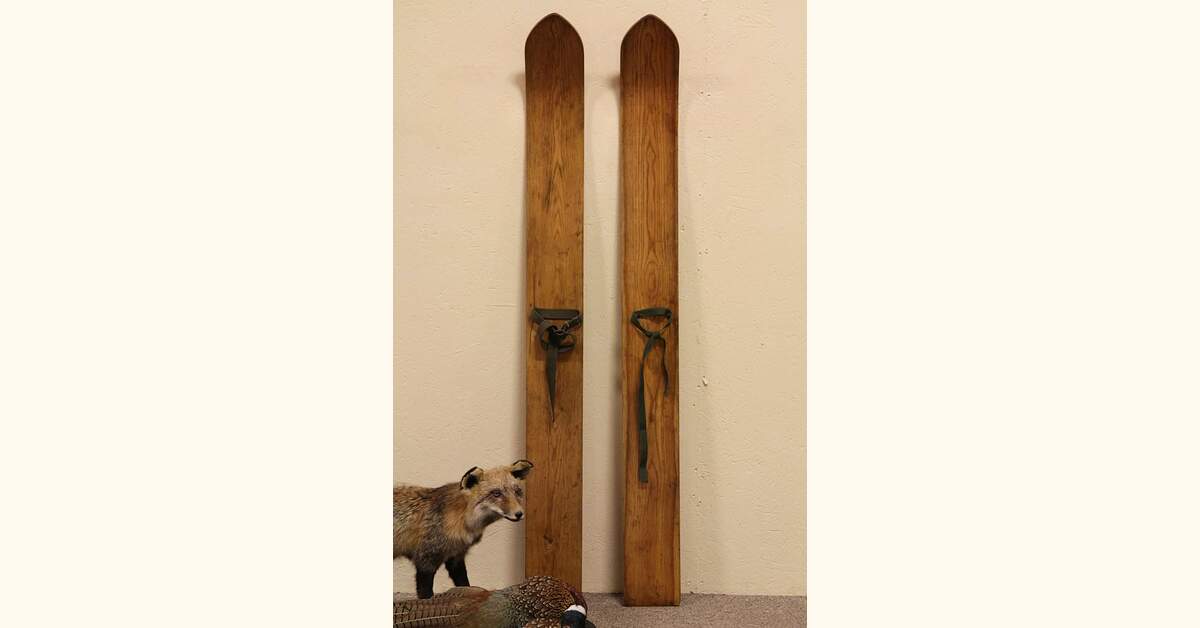Pair Antique Oak Trapper or Marsh Skis