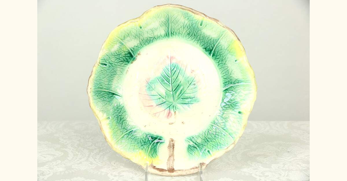 Majolica Hand Painted 8 1/4" Deep Plate, Leaf Design
