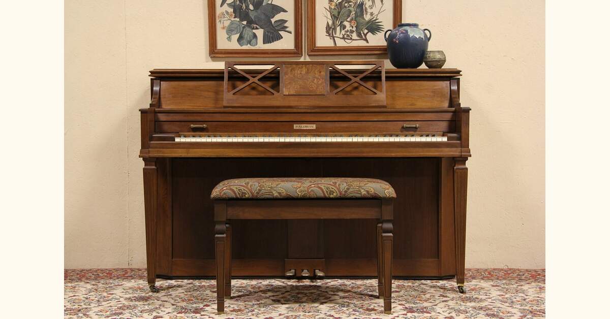 Baldwin 1975 Console Piano and Bench
