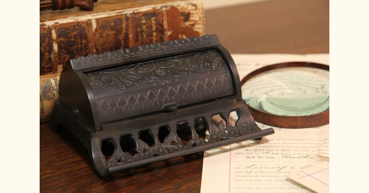 Victorian 1870 Antique Iron Rolltop Inkwell & Pen Holder