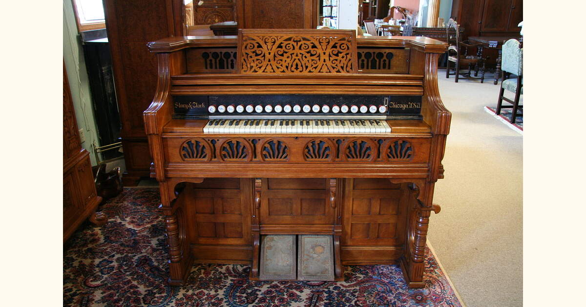 Story and Clark Eastlake 1890's Oak Concert Organ