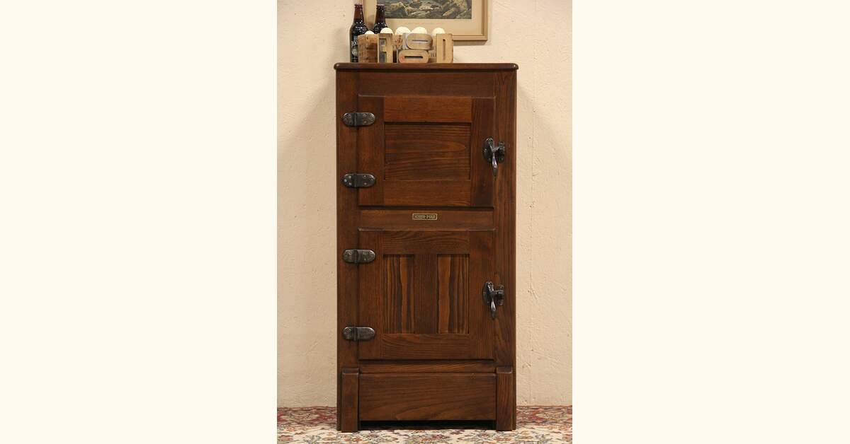 North Pole 1900 Antique Minnesota Oak Icebox, 2 Doors