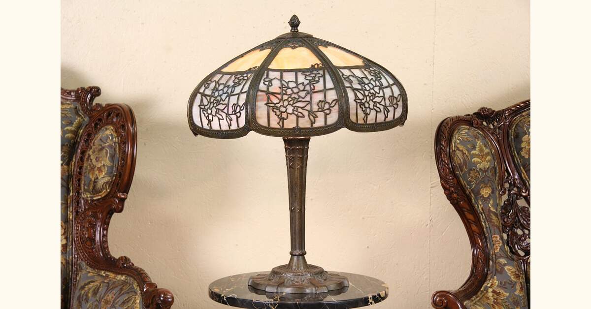 Stained Glass Filigree 1915 Antique Table Lamp