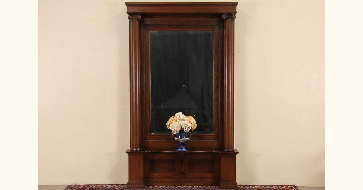 Oak 1907 Antique Beveled Hall Mirror, Columns