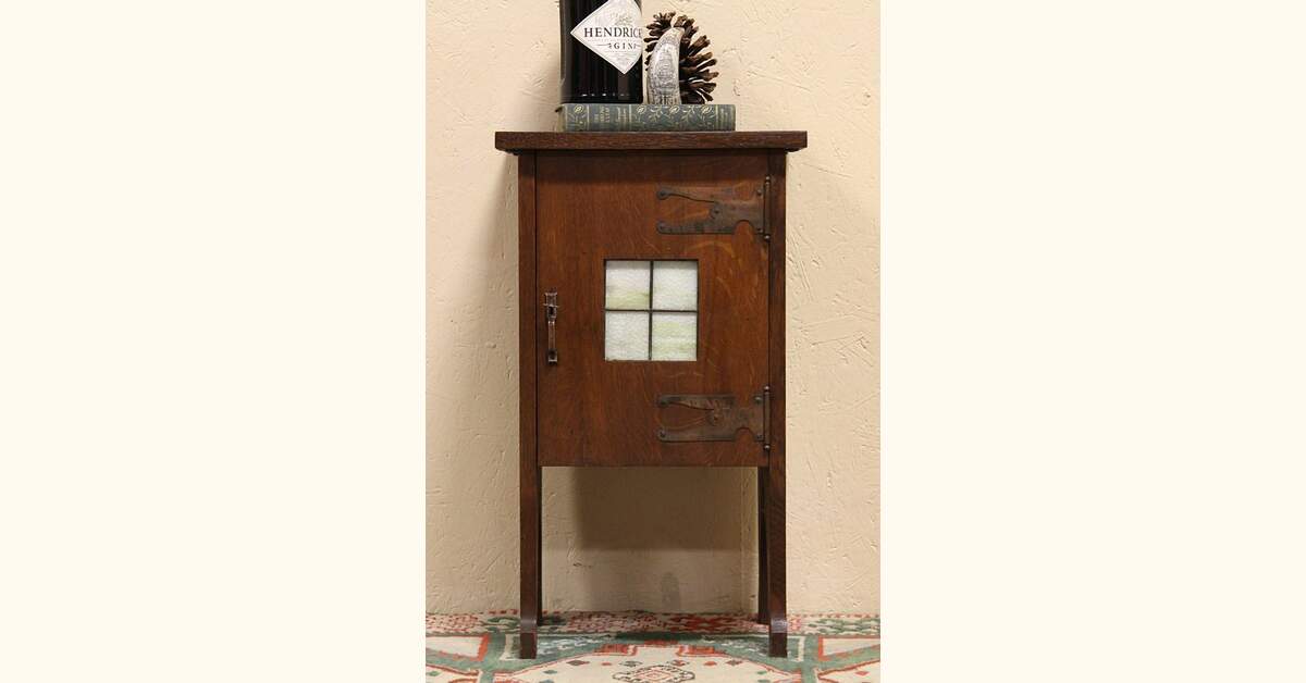 Arts & Crafts Mission Oak Smoking or Night Stand