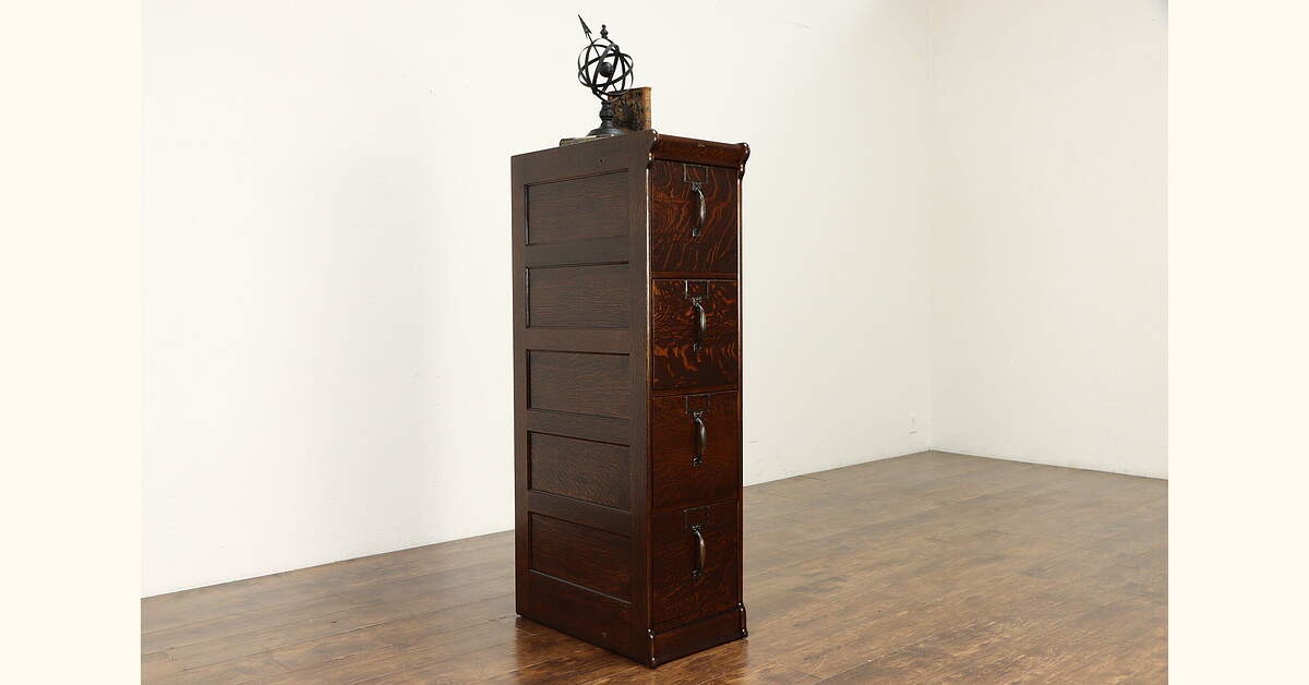 Oak 1915 Antique Library or Office 4 Drawer File Cabinet, Signed Globe