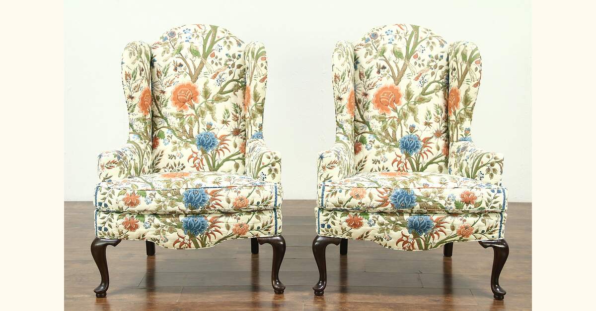 Pair of Traditional Vintage Wing Chairs, Quilted Upholstery