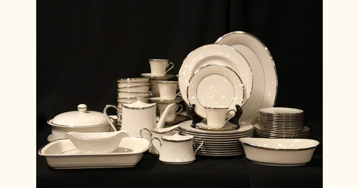 Lenox Solitaire Platinum China Service For 12, Serving Pieces
