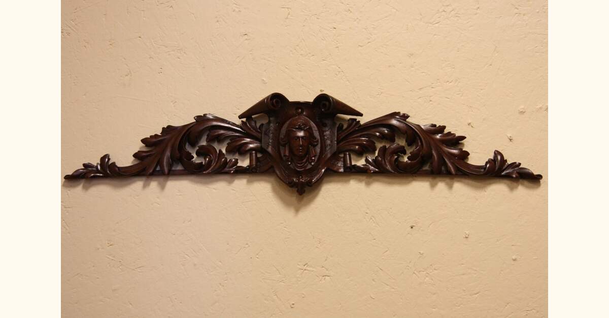 Victorian Carved Architectural Crest
