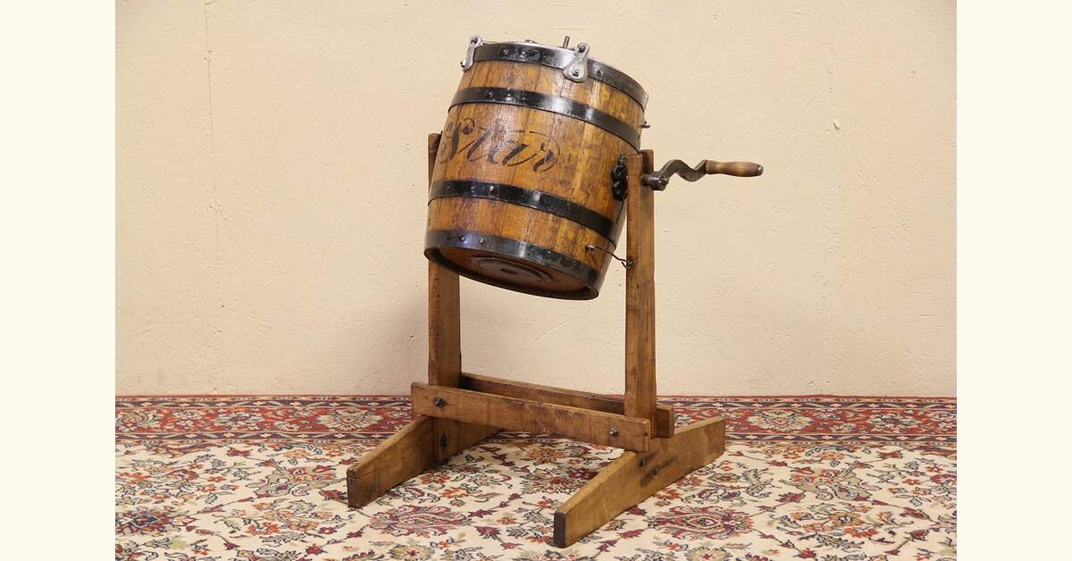 Star 1900 Antique Revolving Oak Barrel Butter Churn