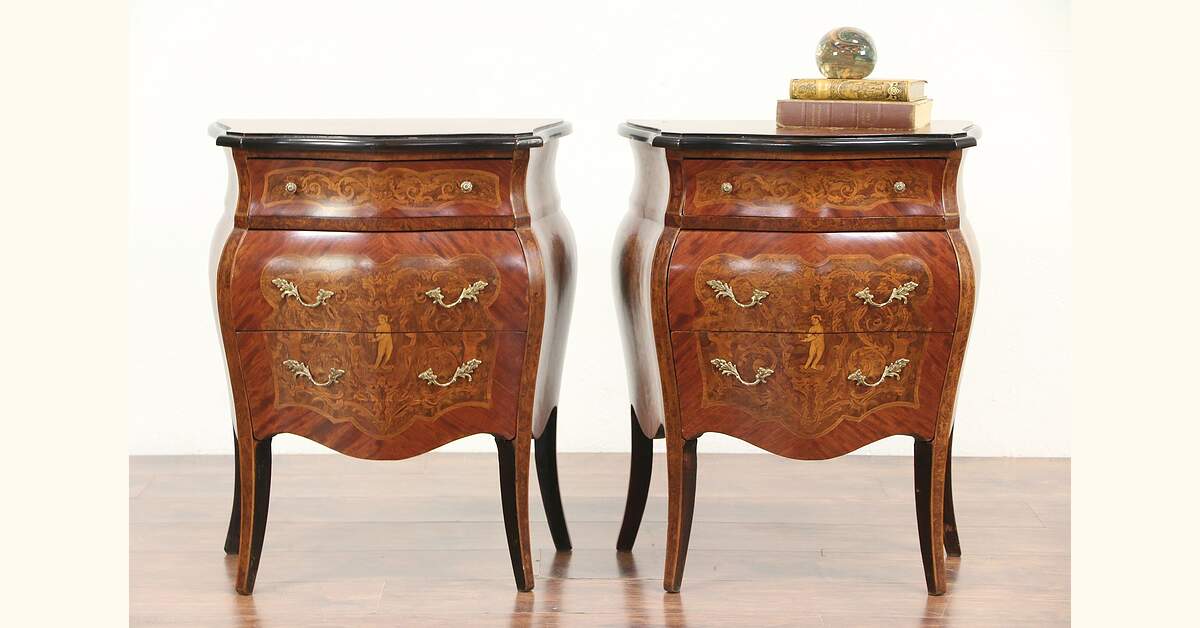 Pair Bombe Angel or Cherub Marquetry Small Chests or Nightstands, Italy