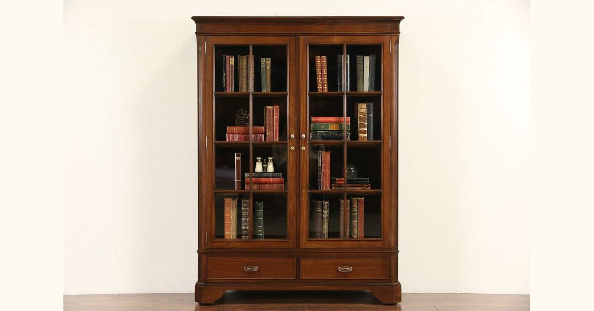 Drexel Signed 1975 Mahogany Library or Office Bookcase