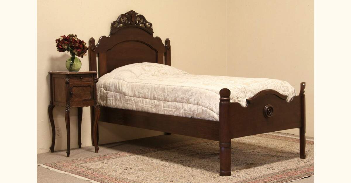 Victorian Carved Twin Single Antique 1860 Bed