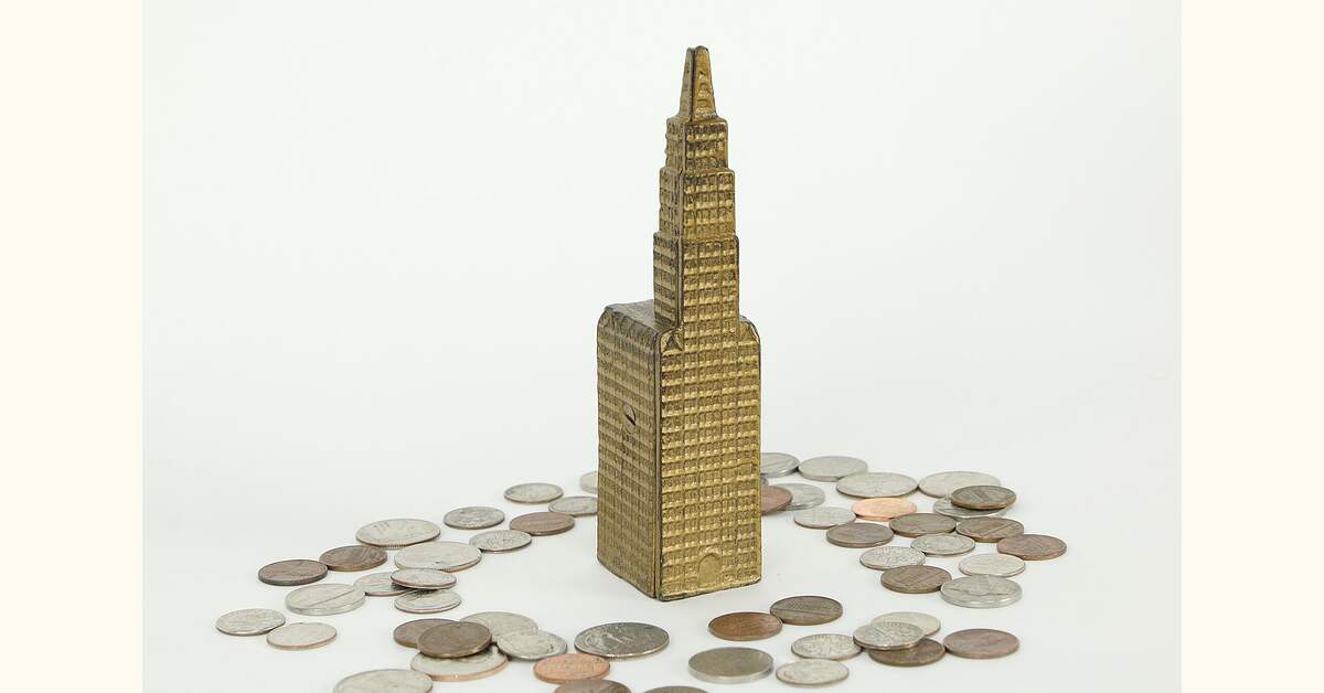 Woolworth Building Antique Cast Iron Coin Bank
