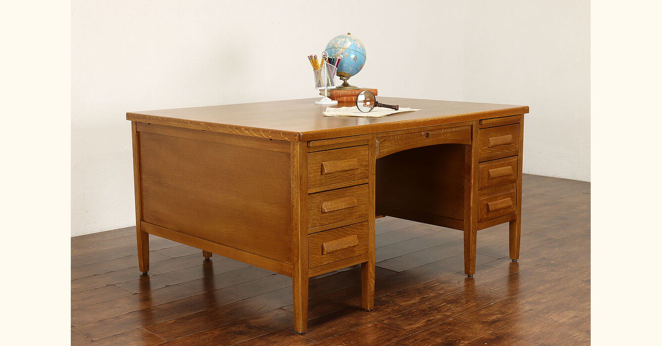 Traditional Vintage Oak Office or Library Partner Desk Lincoln Chicago