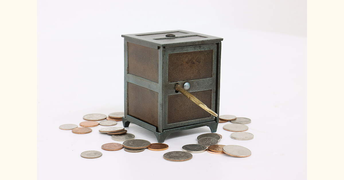 Victorian Antique Cast Iron Locking Coin Bank