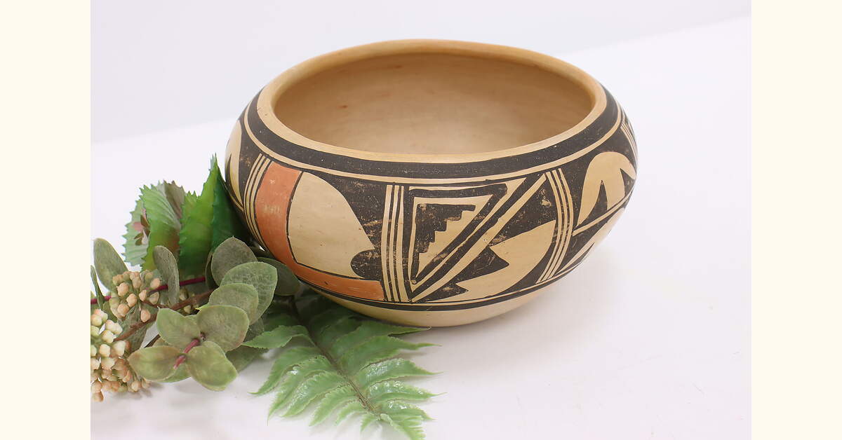 Native American Vintage Hand Painted Pottery Chili Bowl