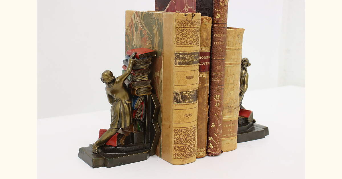 Pair of Vintage Scholar Stacking Books Sculpture Bookends