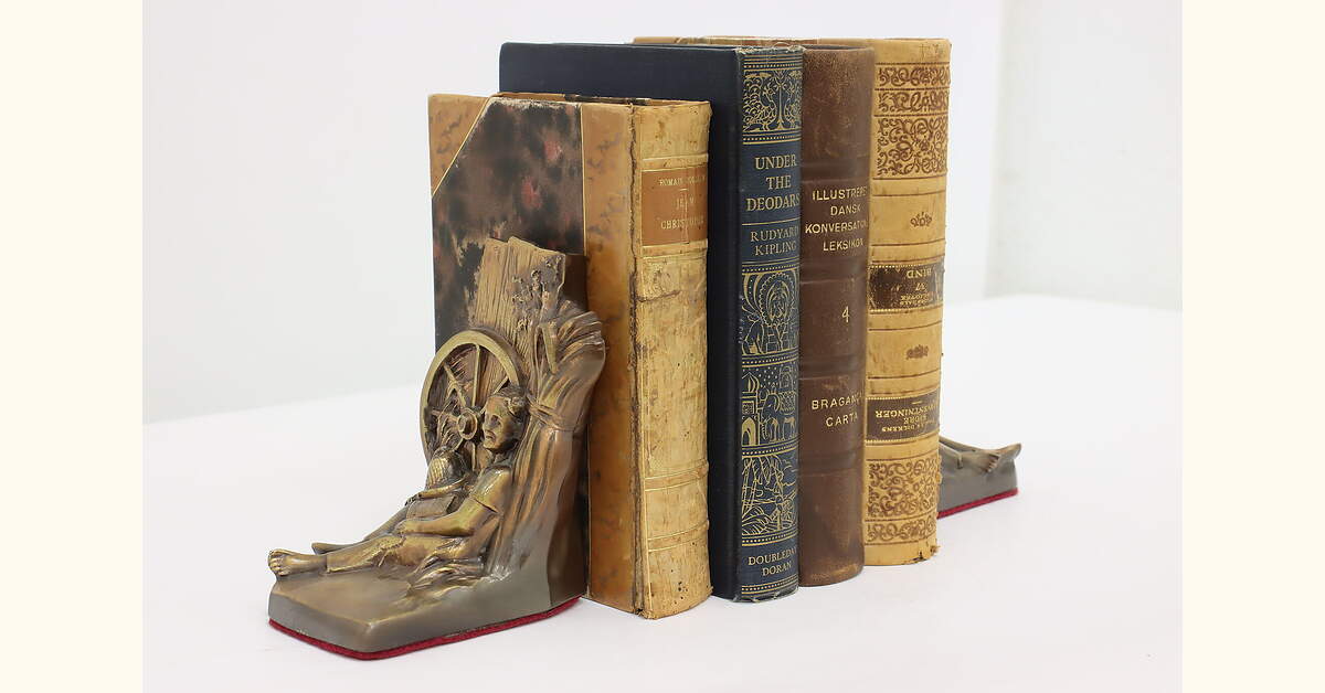 Huckleberry Finn Vintage Bronze Finish Bookends, PMC