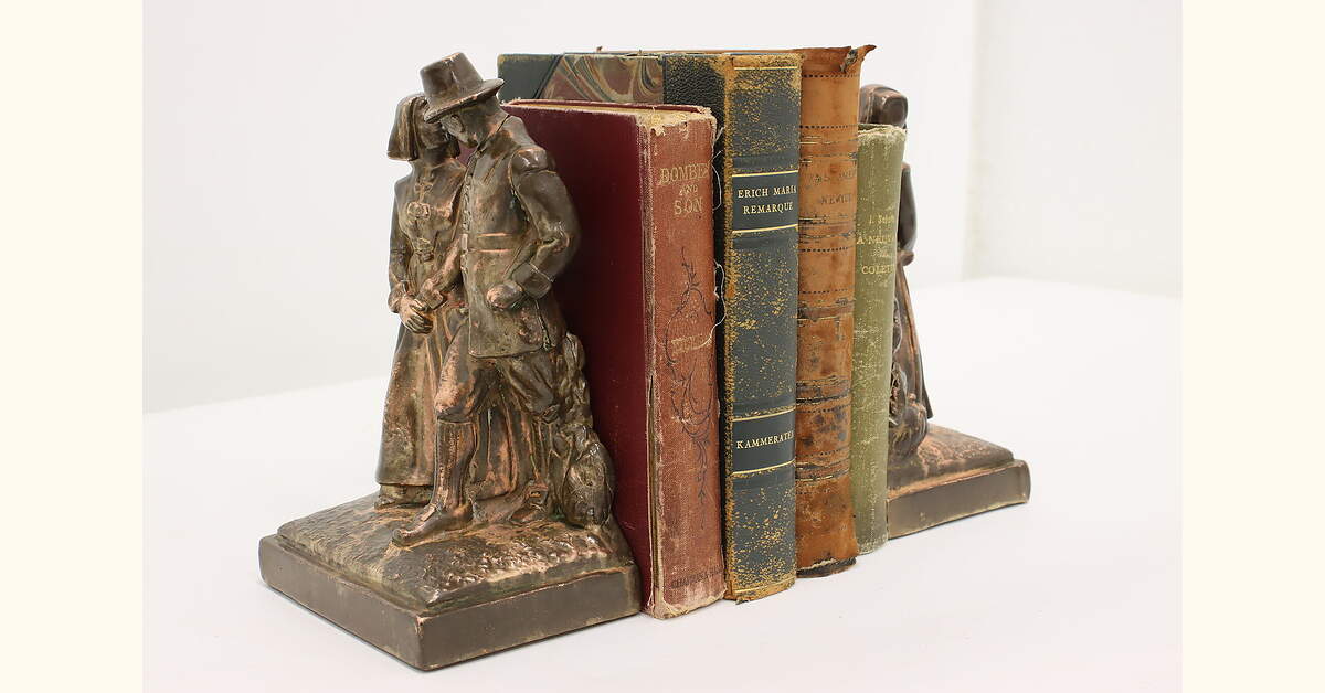 Pair of Vintage Bronze Finish Pilgrim Couple Bookends, Armor