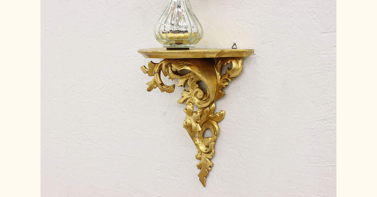 Italian Renaissance Antique Carved Gilt Finish Wall Shelf