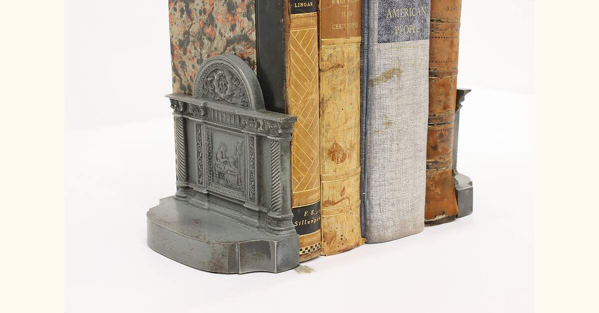 Pair of Classical Vintage Cast Iron Library Office Bookends